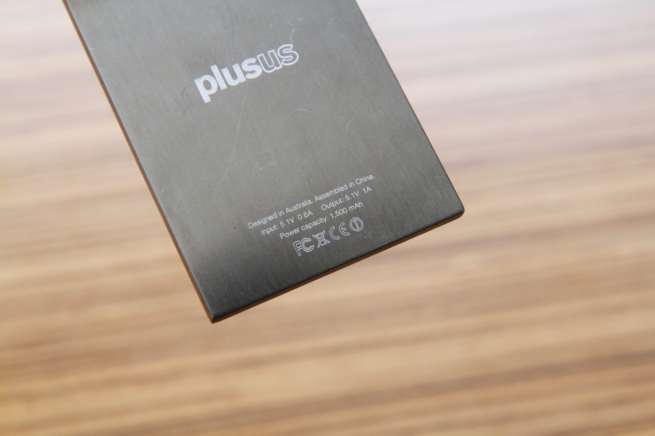 PlusUs LifeCard 全球最薄 行動電源 & LifeLink 全球最薄 充電傳輸線 開箱體驗：只要 6mm，讓你痛快抓寶一整天 ...